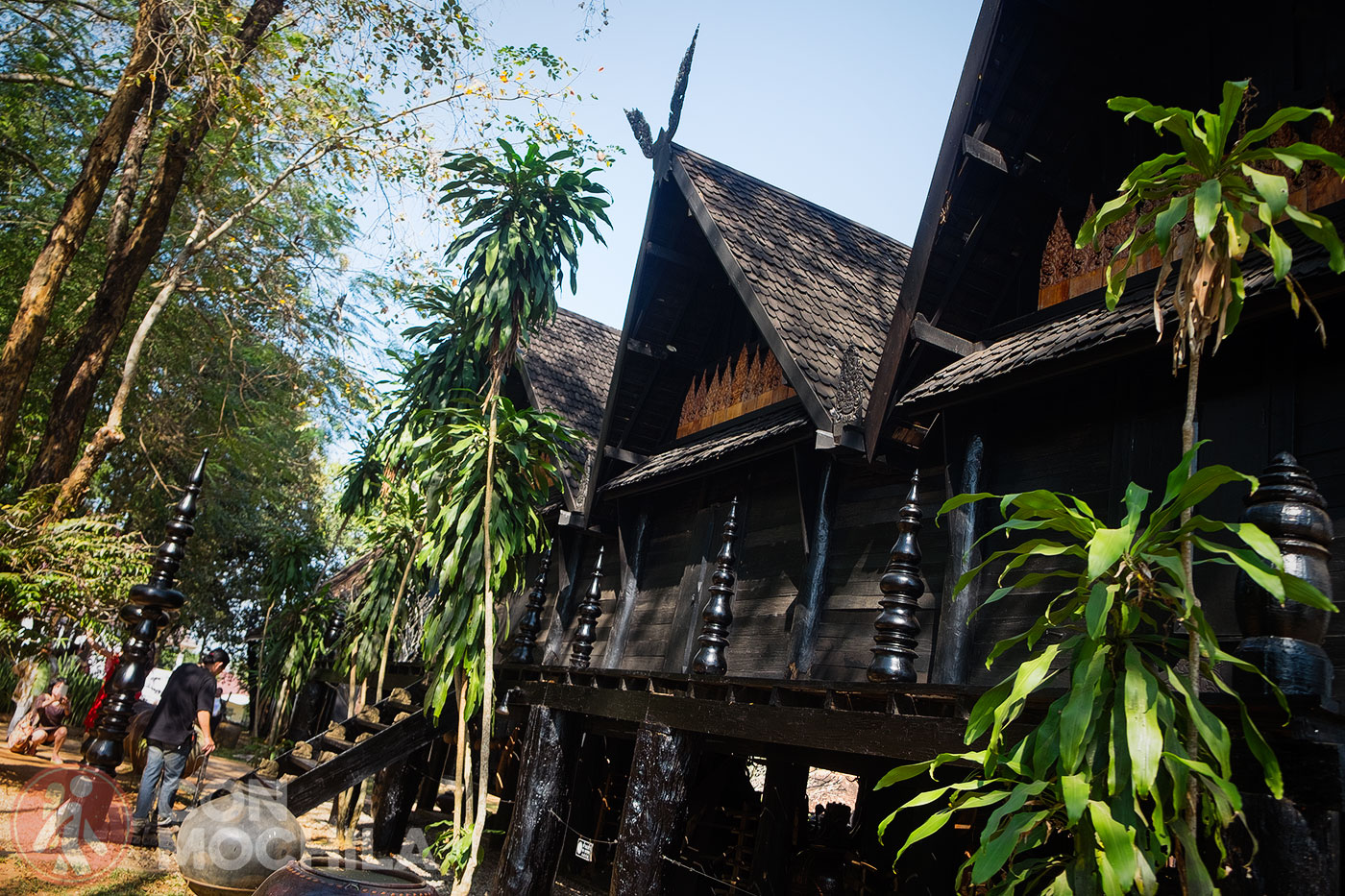 ᐈ Baan Dam, la famosa casa negra de Chiang Rai