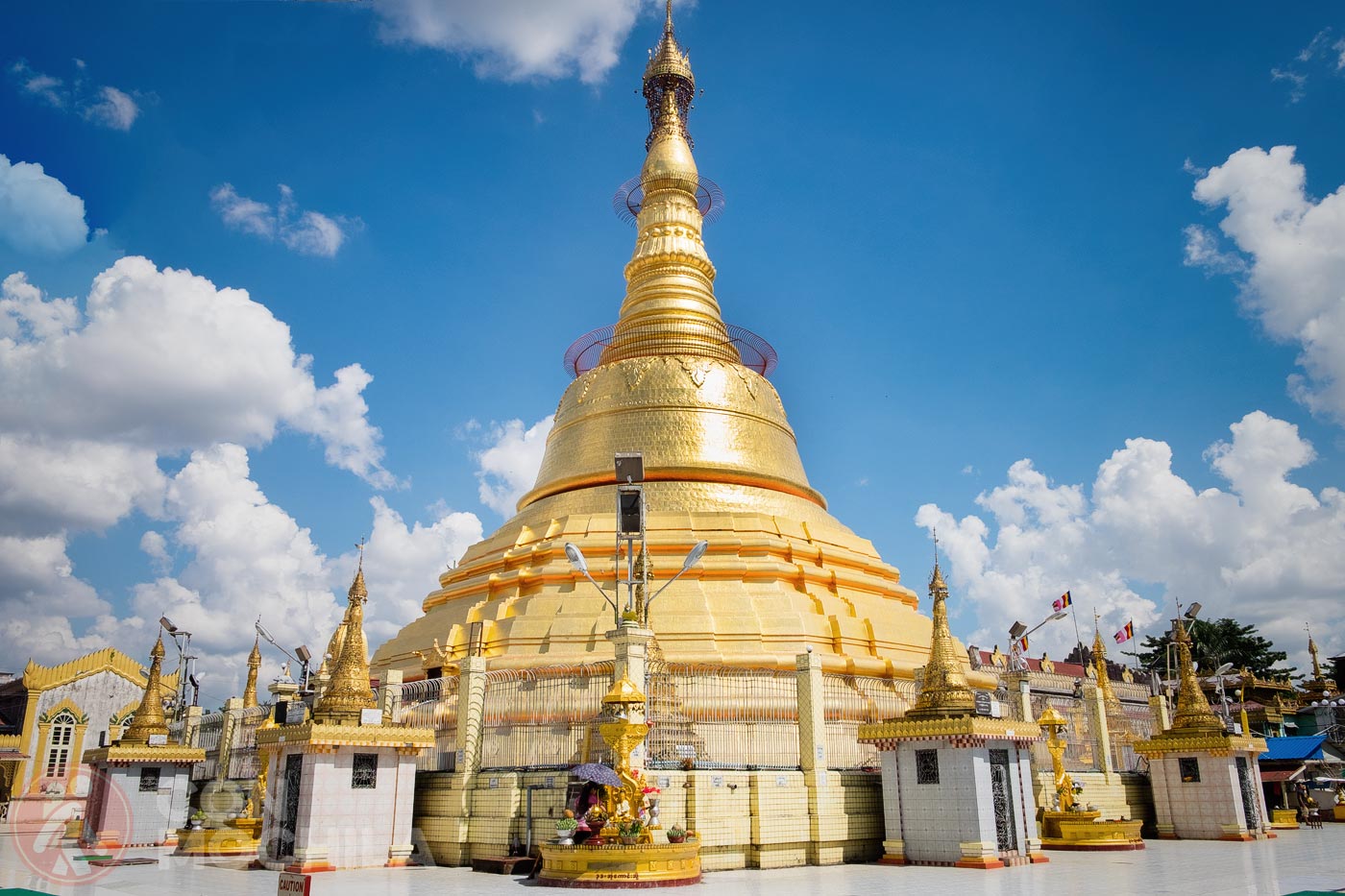Botataung Paya de Yangón, la pagoda de los 1000 oficiales